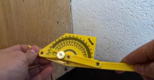 How to Use a Protractor Angle Finder and Calculate Miter Saw Angles