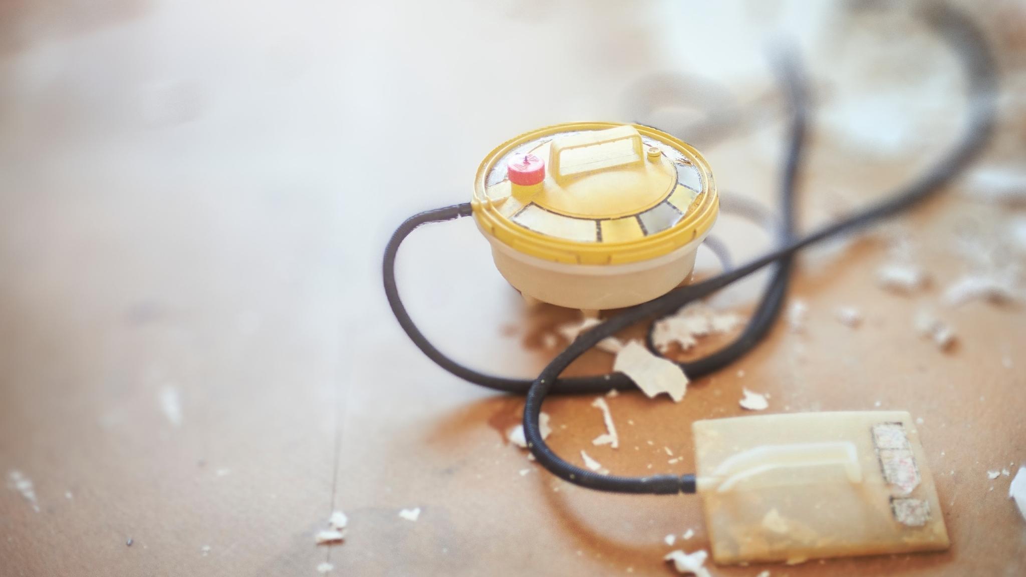 How to remove wallpaper with a steamer + Video